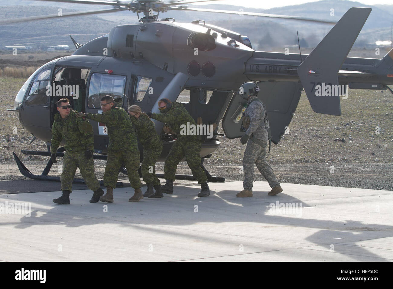 Soldiers from the 1 Combat Engineer Regiment, Canadian Army, conduct a ...