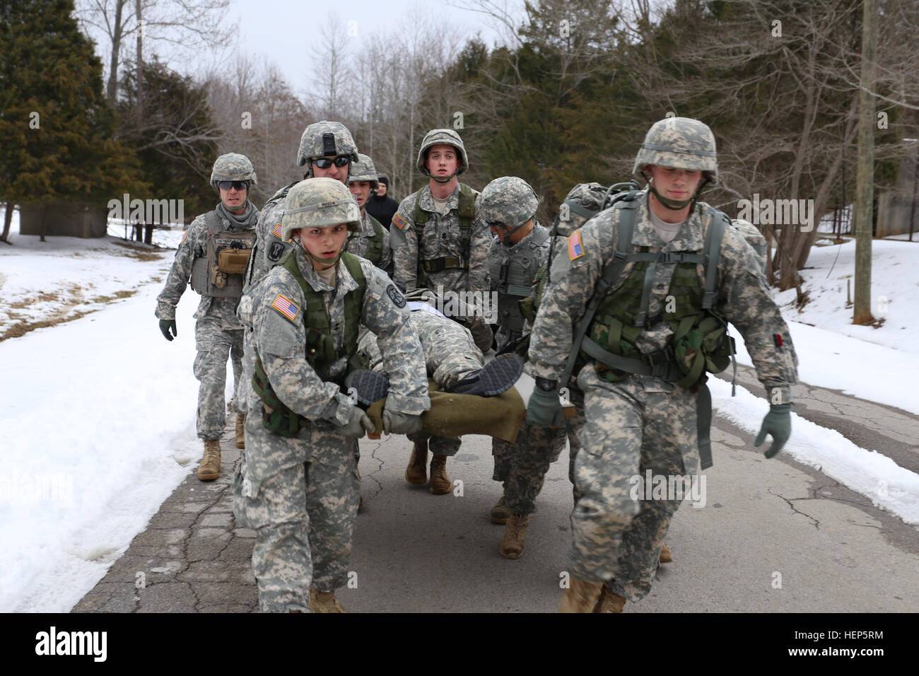 Enlisted green platoon combat skills hi-res stock photography and ...