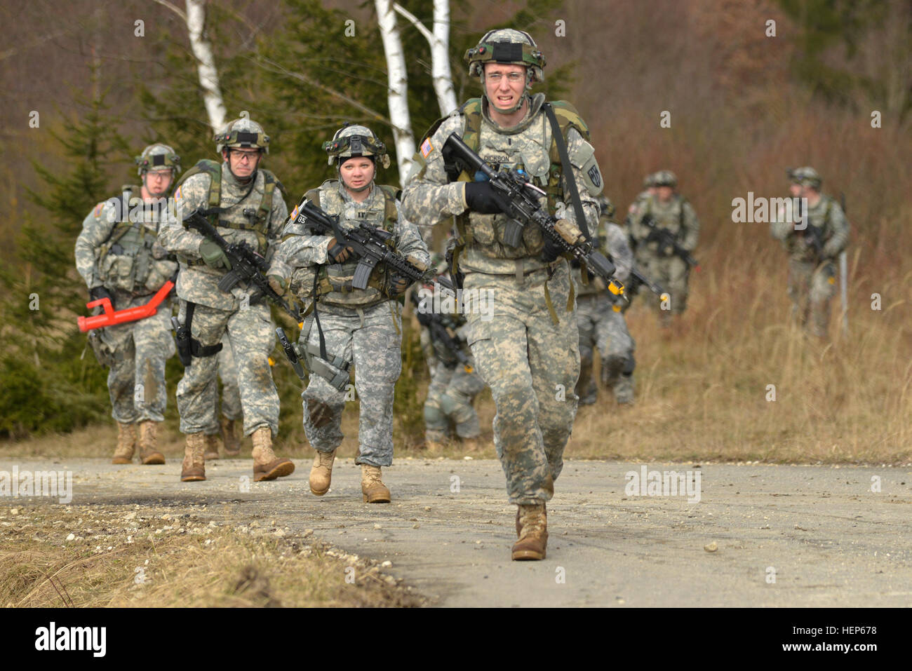 U.S. Army Soldiers, assigned to 709th Military Police Battalion ...