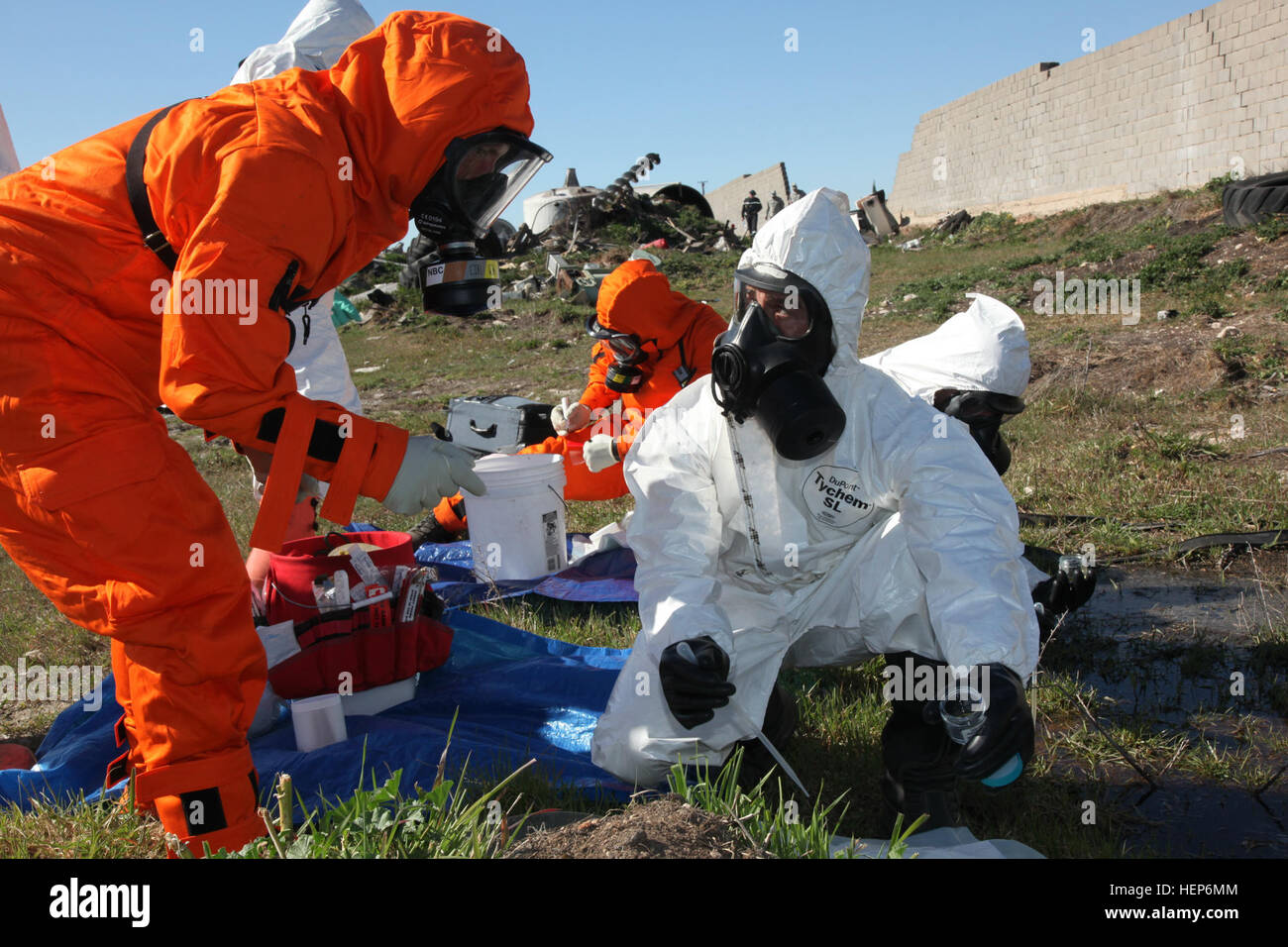 A combined sampling team of Soldiers from the 7th Civil Support Command ...