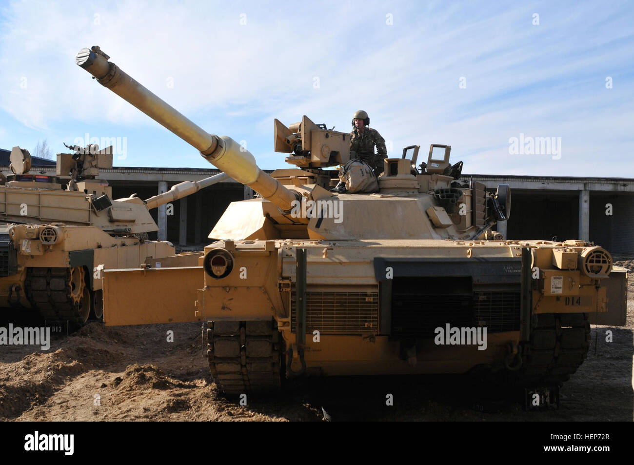 Soldiers of the 2nd Battalion, 7th Infantry Regiment, 1st Armored ...