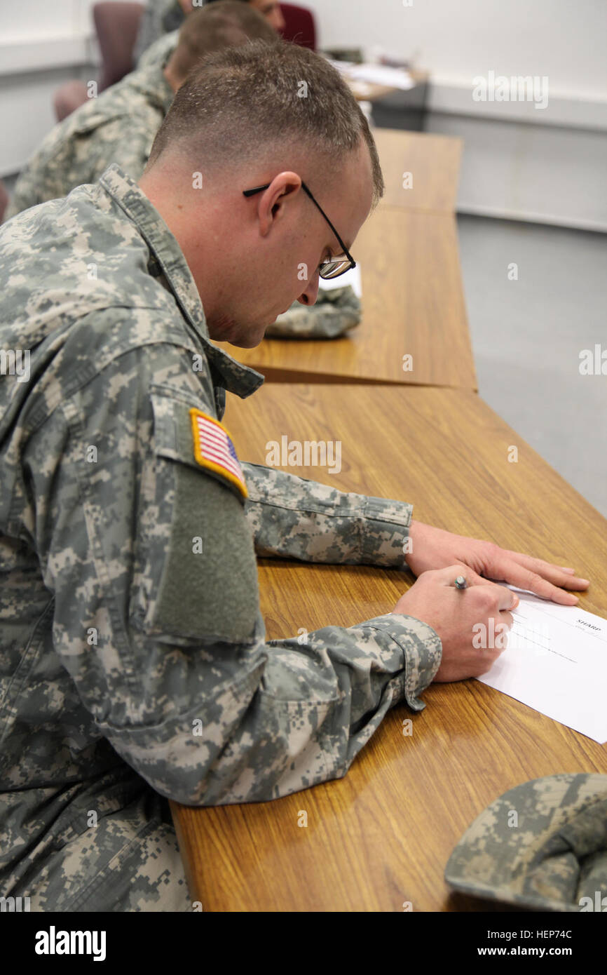U.S. Army Spc. John Cress of Viper Team, Joint Multinational Readiness ...