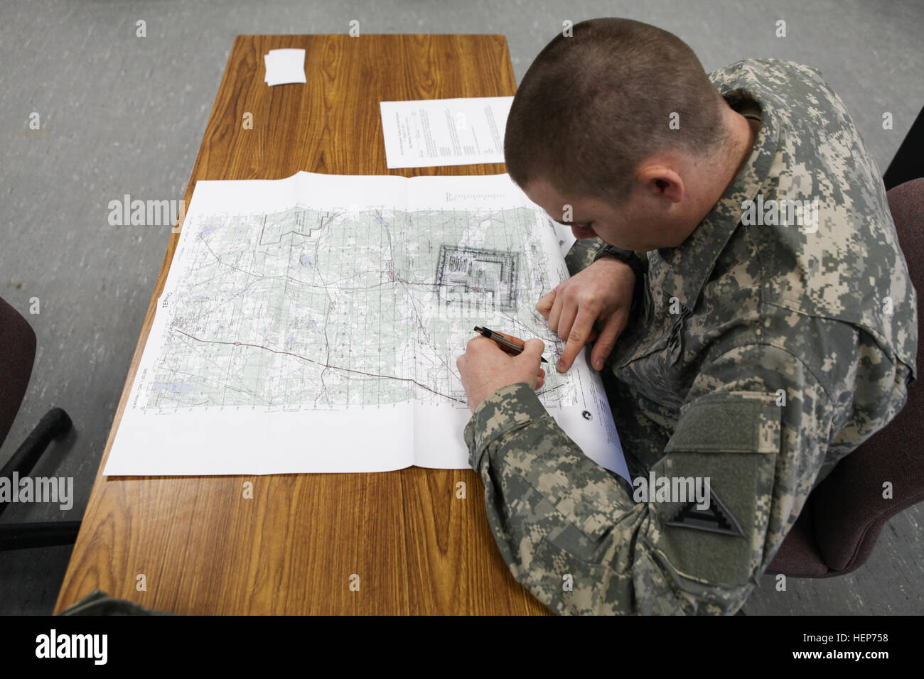 U.S. Army Spc. Matthew Morris of Charlie Company, 1st Battalion, 4th ...