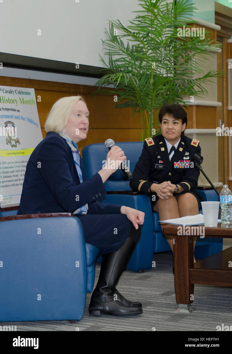 Col shoemaker hi-res stock photography and images - Alamy