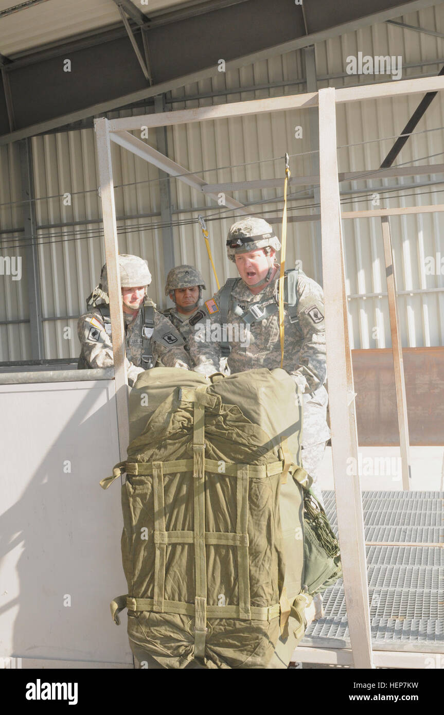 Paratroopers and jumpmasters from the 173rd Airborne Brigade ...