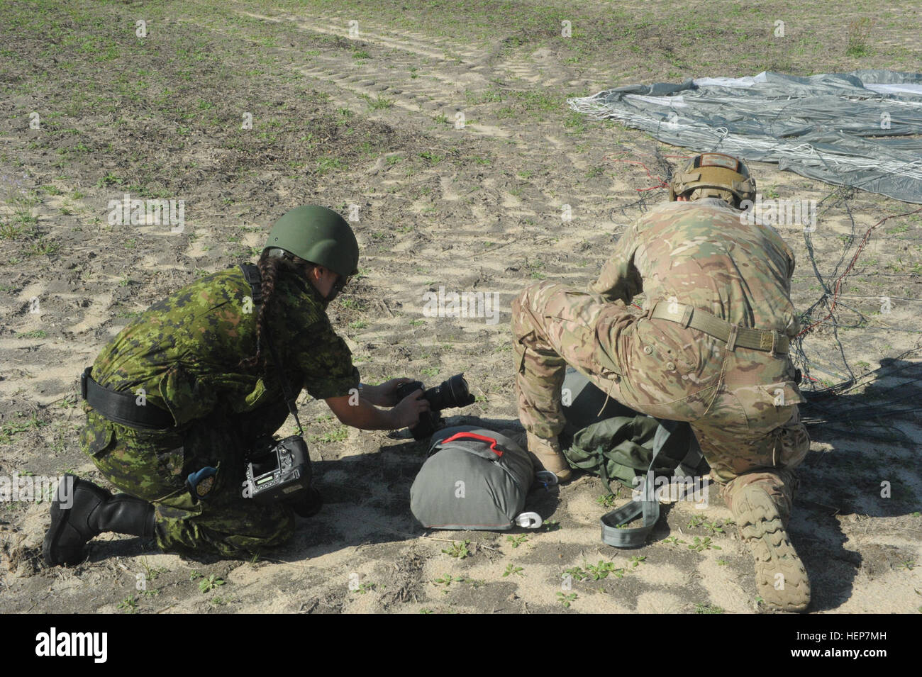 Canadian Forces Combat Camera Stock Photos & Canadian Forces Combat ...