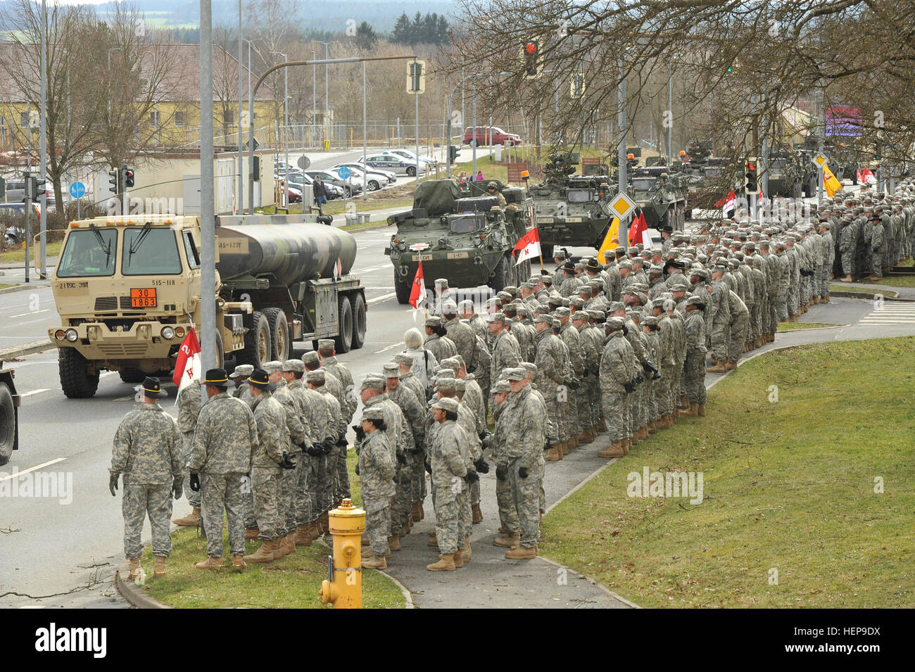 Soldiers with 3rd Squadron, 2nd Cavalry Regiment parade through Rose ...