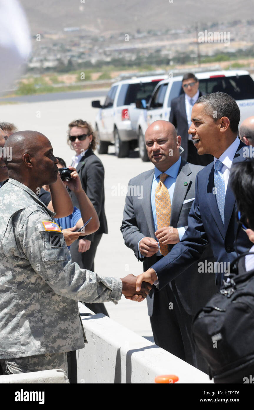 President Barack Obama greets Brig. Gen. Stephen M. Twitty, Fort Bliss ...