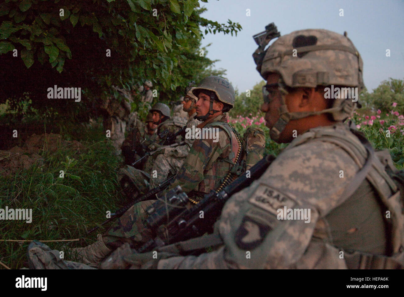 Afghan National Army soldiers and U.S. Army soldiers assigned to Bravo ...