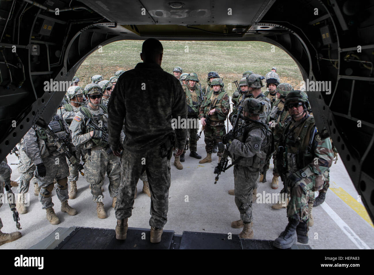 U.S. Soldiers assigned to 2nd Battalion, 159th Aviation Regiment ...