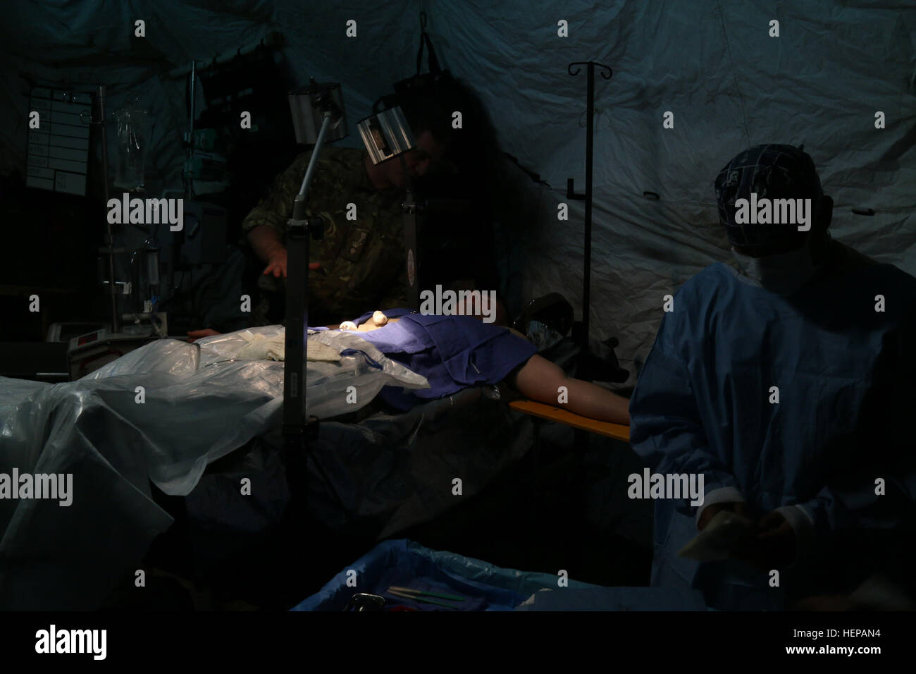 Soldiers with the 274th Forward Surgical Team, 28th Combat Support ...