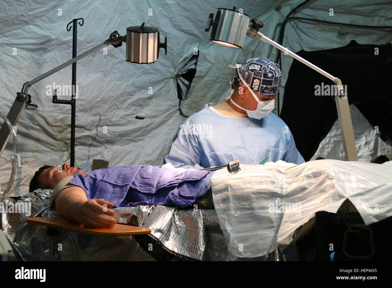 Soldiers with the 274th Forward Surgical Team, 28th Combat Support ...