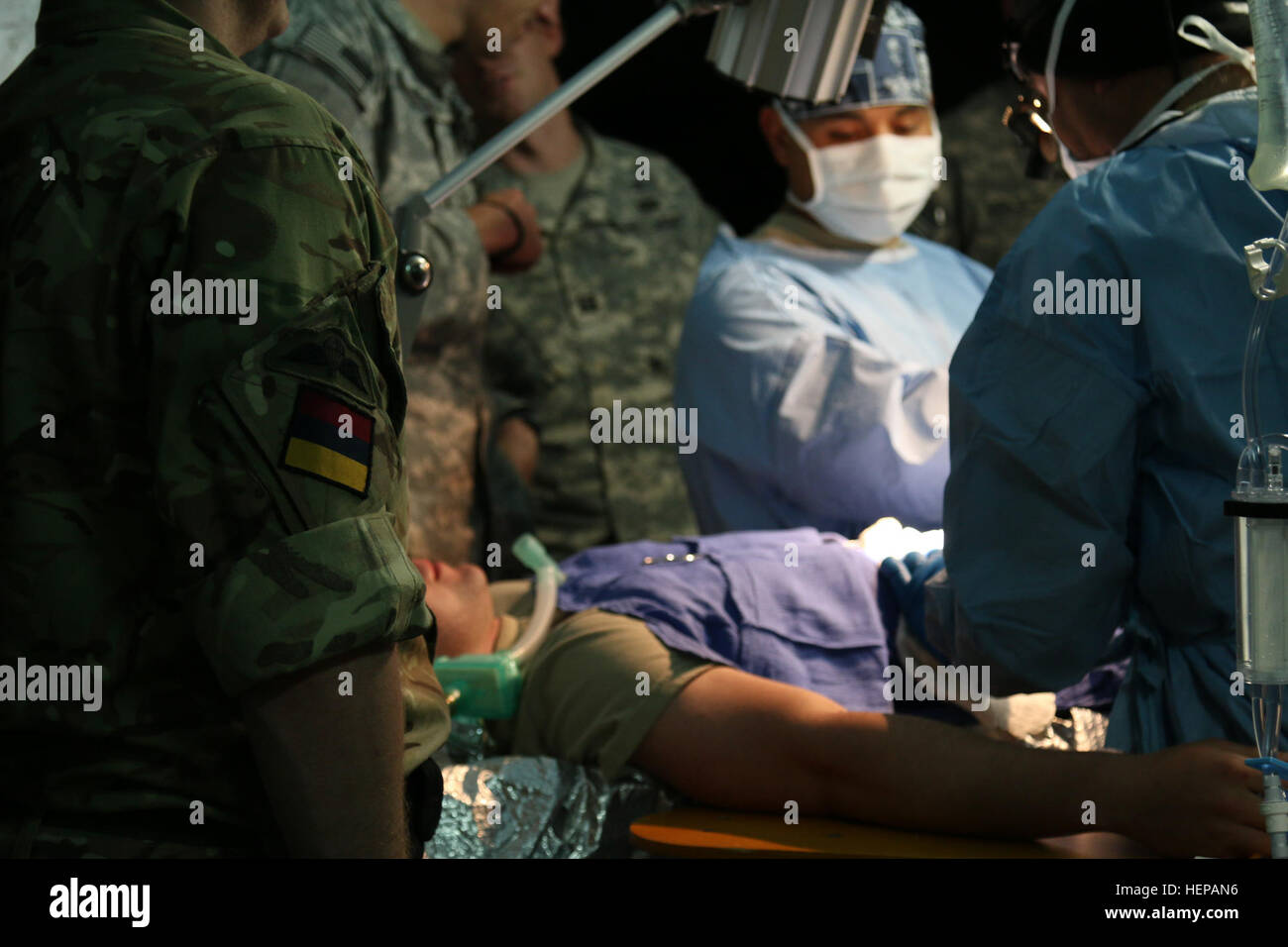 Medical personnel from U.S. and U.K. units conduct simulated ...
