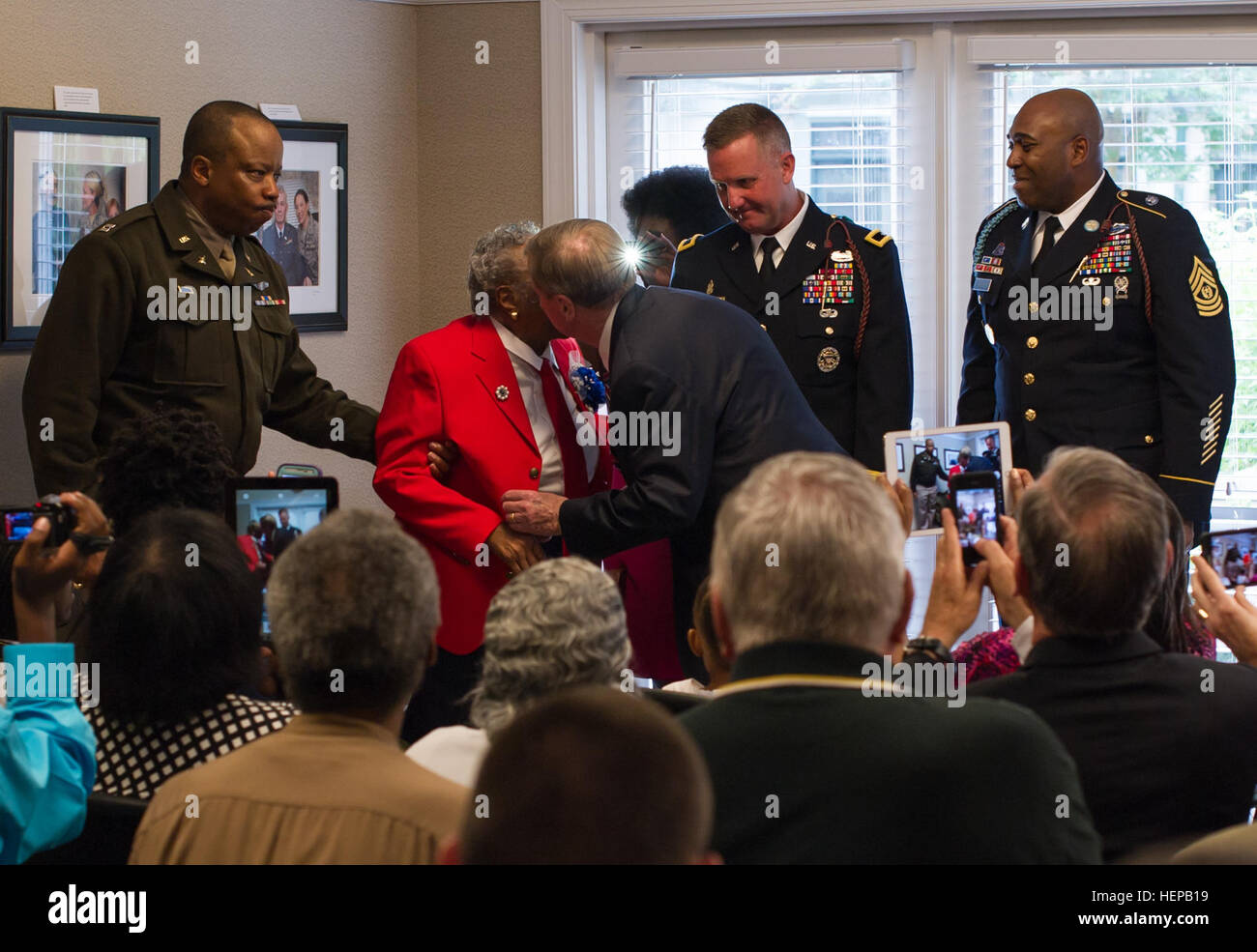 U.S. Sen. Johnny Isakson, R-Ga., along with Brig. Gen. James Blackburn ...