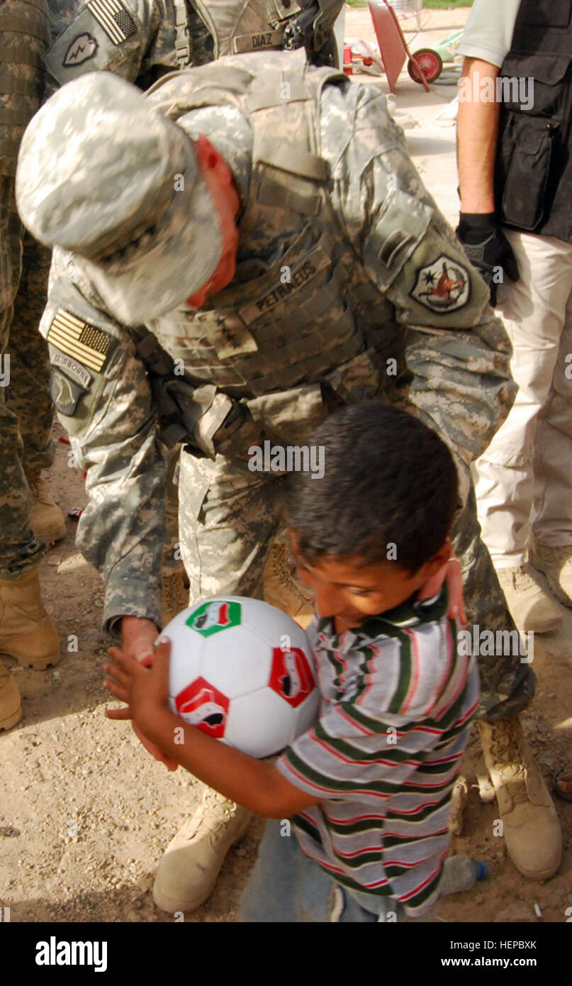 1st battalion 21st infantry regiment gimlets hi-res stock photography ...
