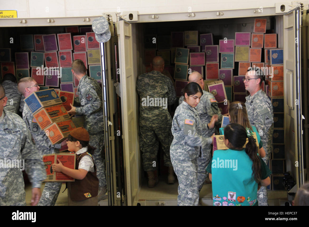 Soldiers assigned to 2206th Mobilization Support Battalion ...