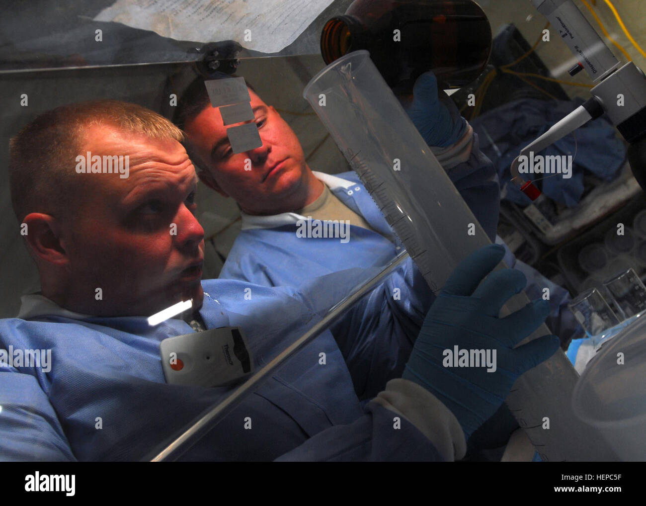 Soldiers with the 9th Area Medical Laboratory out of Aberdeen Proving ...