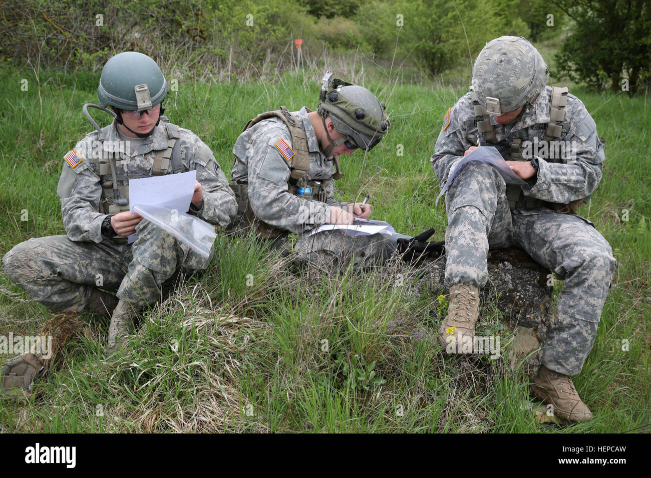 U.S. Soldiers from Alpha Company, 1st Battalion, 4th Infantry Regiment ...