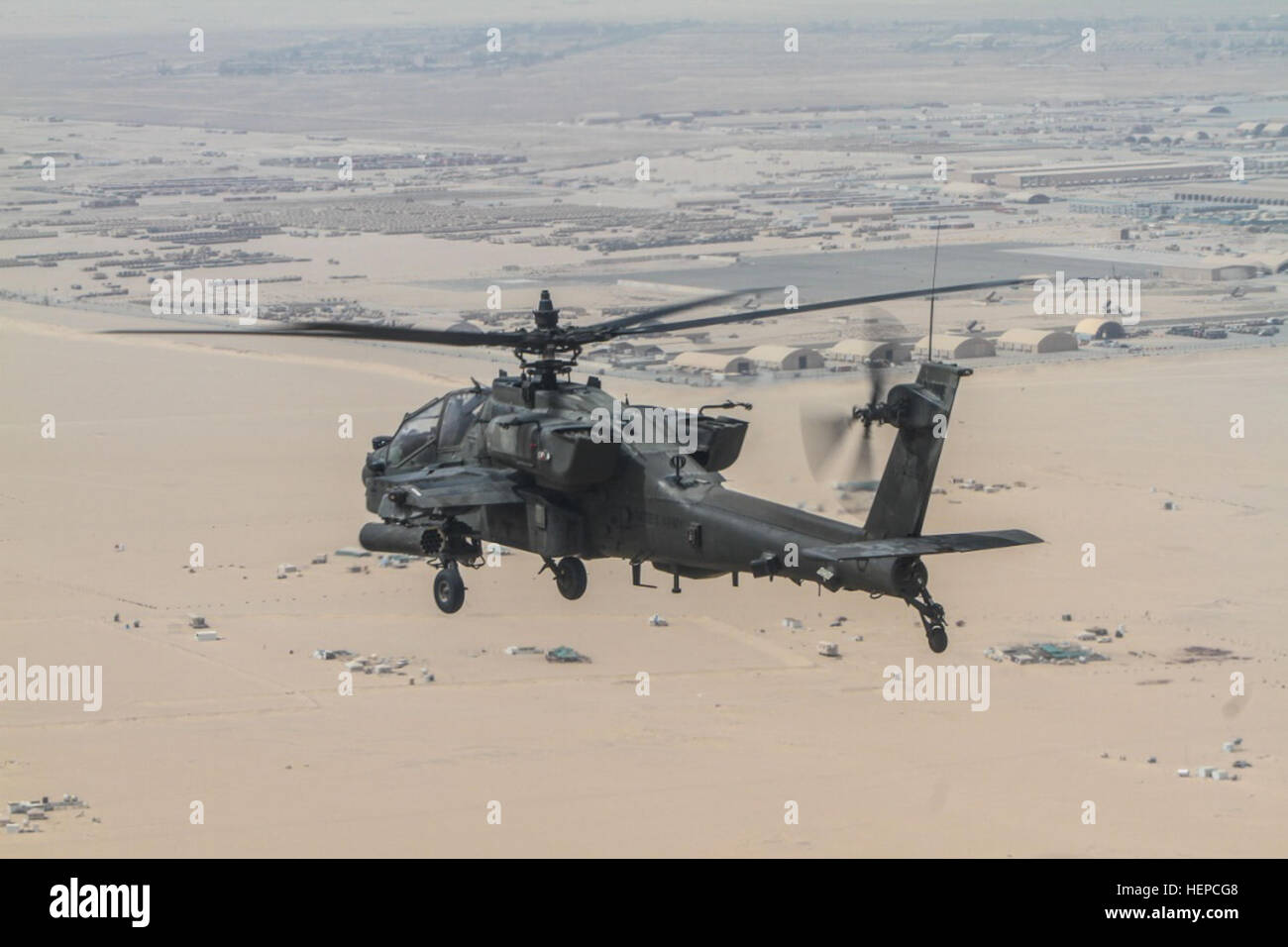 An AH-64D Apache Longbow from Charlie Company, 4th Battalion, 501st ...