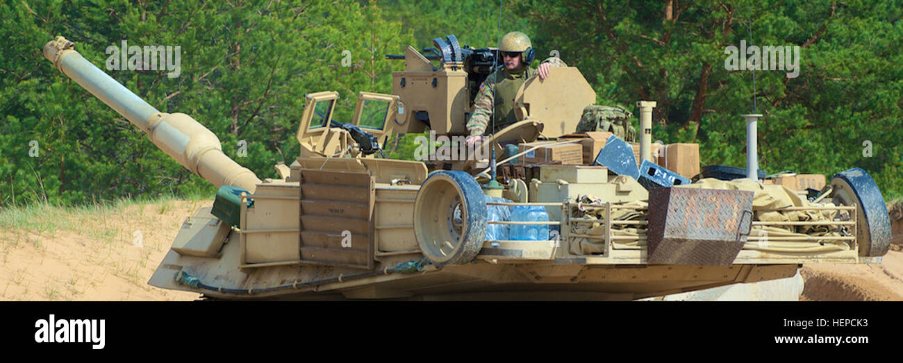 M1a2 abrams battle tank hi-res stock photography and images - Alamy