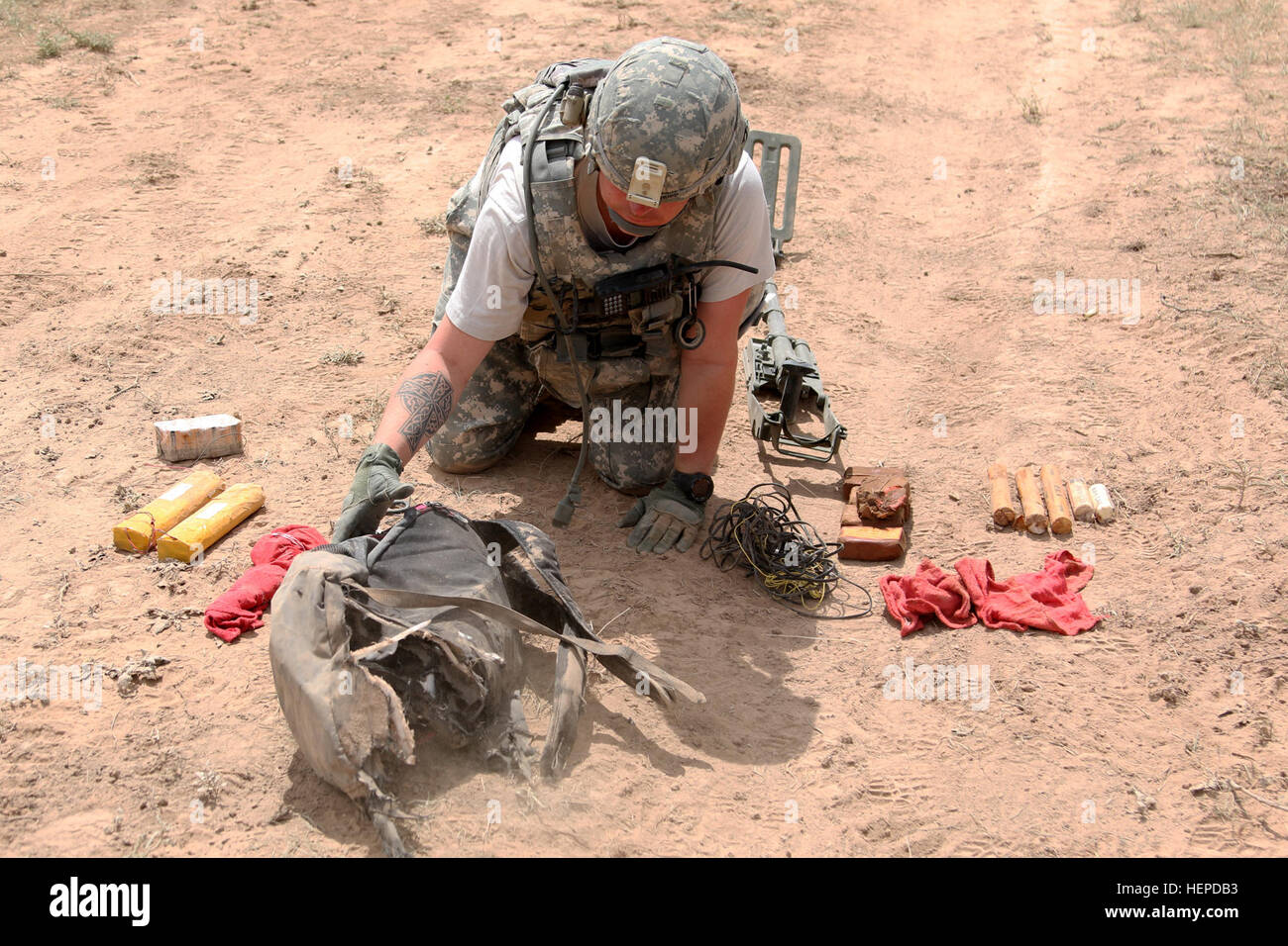 An Alabama National Guard Soldier assigned to the 666th Ordnance ...