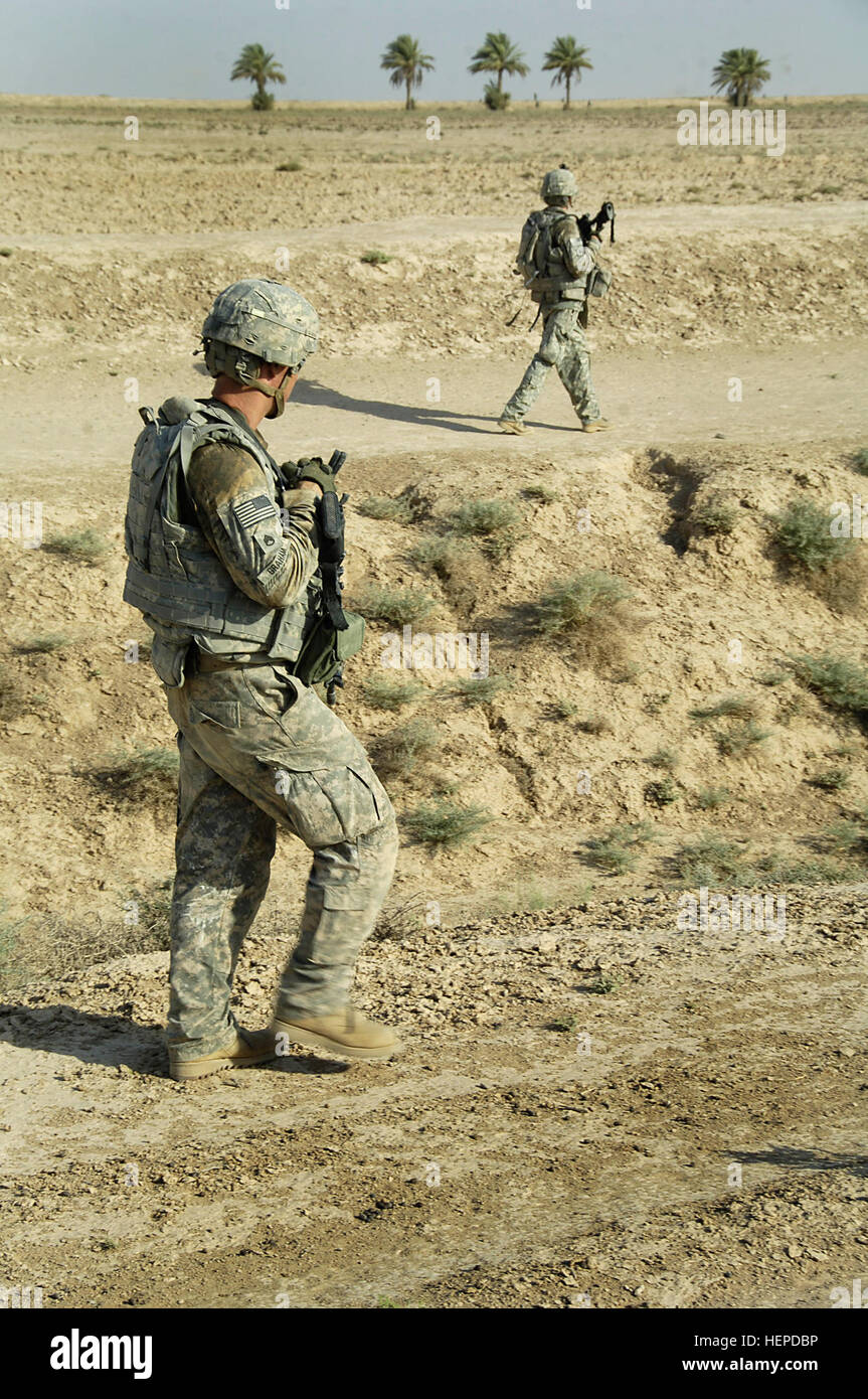 U.S. Army Soldiers from Combat Observation Liaison Team assigned to ...