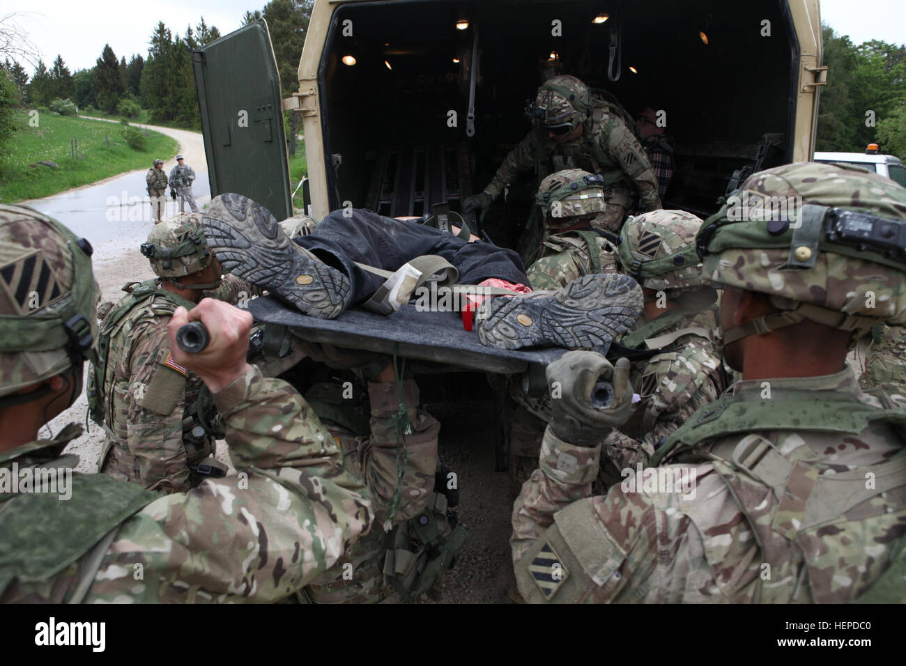U.S. Soldiers of Alpha Company, 3rd Brigade Support Battalion, 1st ...