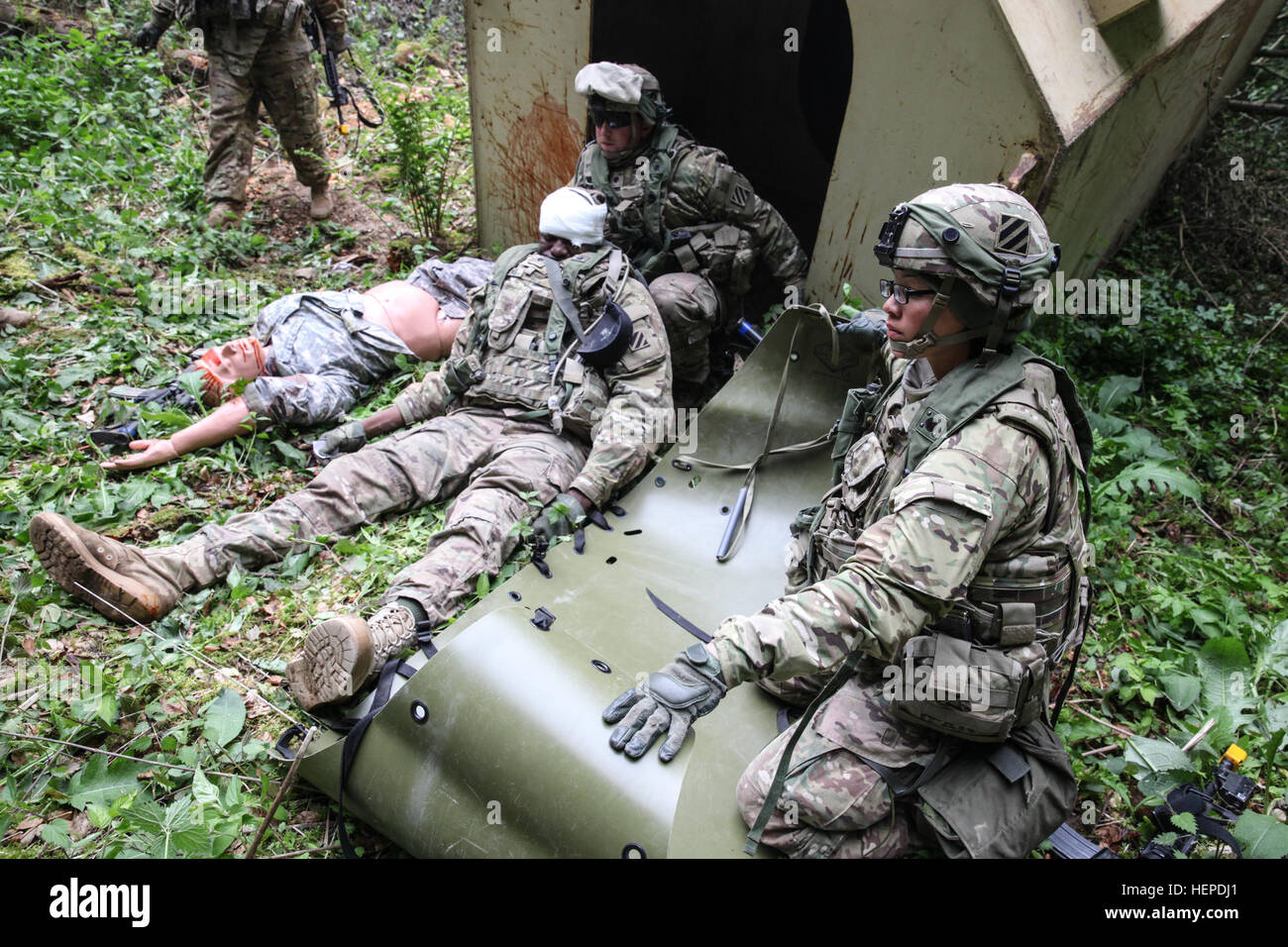 U.S. Soldiers of Charlie Company, 3rd Brigade Support Battalion, 1st ...