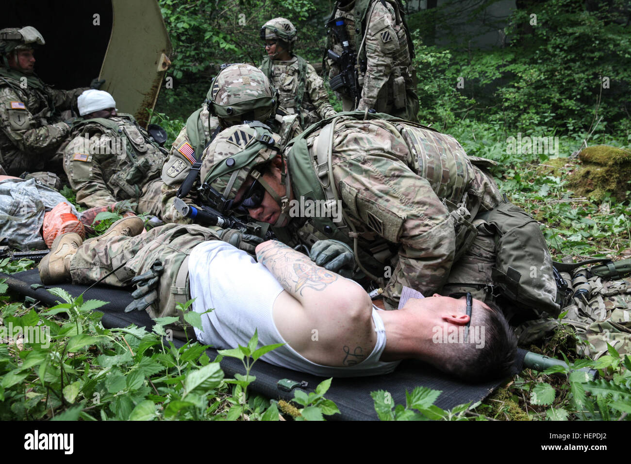 U.S. Soldiers of Charlie Company, 3rd Brigade Support Battalion, 1st ...