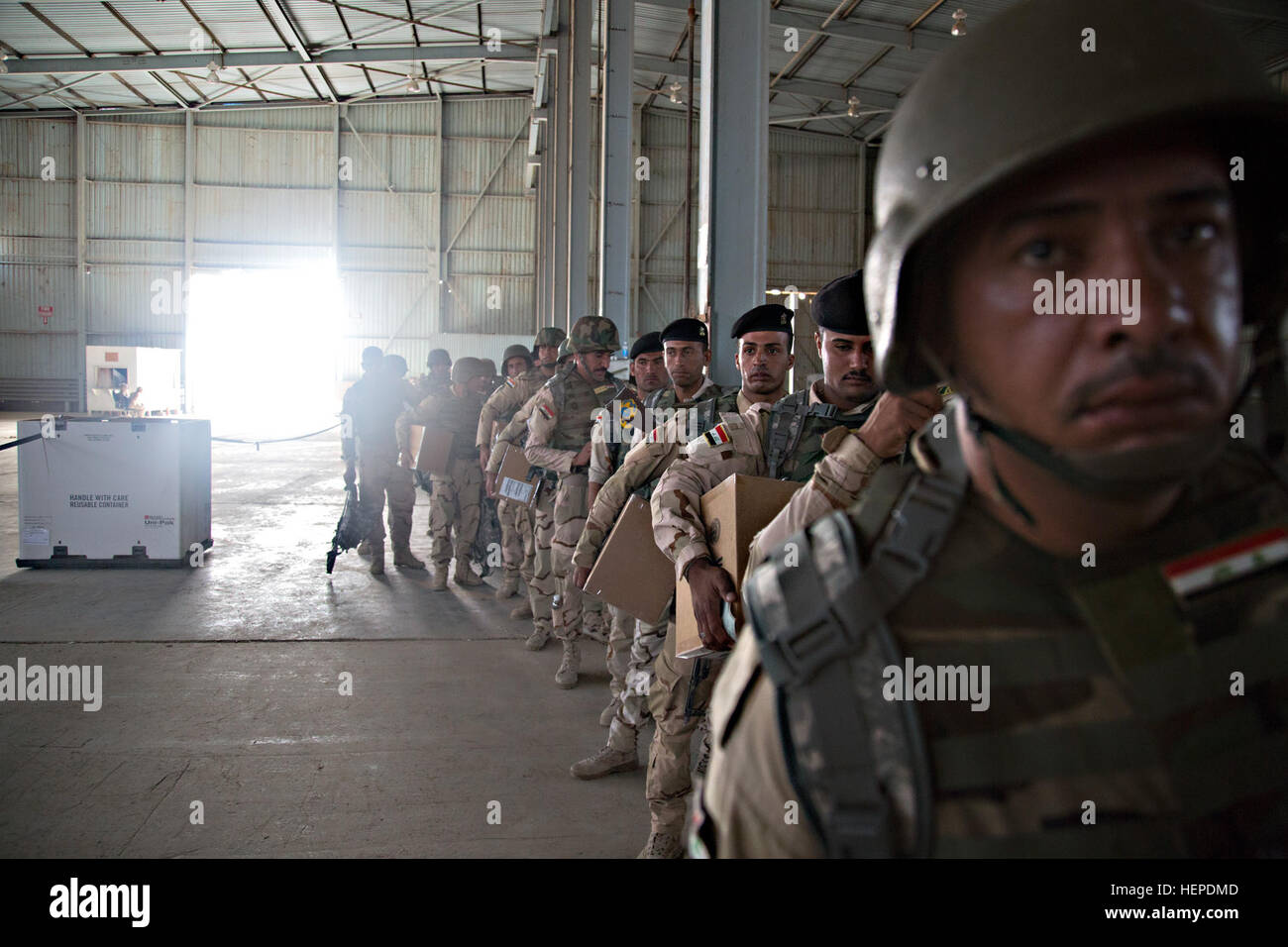 Iraqi soldiers, assigned to the 3rd Battalion, 76th Brigade, 16th ...