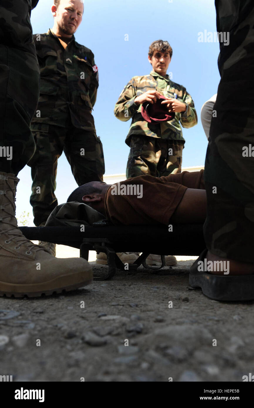 Afghan Commandos from 2nd Commando Kandak, mentored by U.S. Special ...