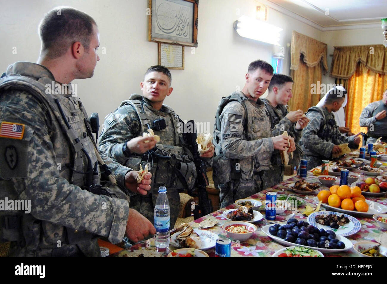 Soldiers from Multi-National Division - Baghdad's Company B, 1st Battalion, 27th Infantry ...