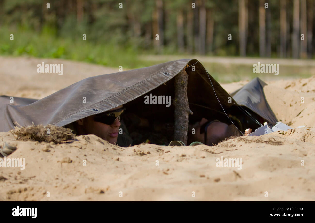 Foxhole hi-res stock photography and images - Alamy