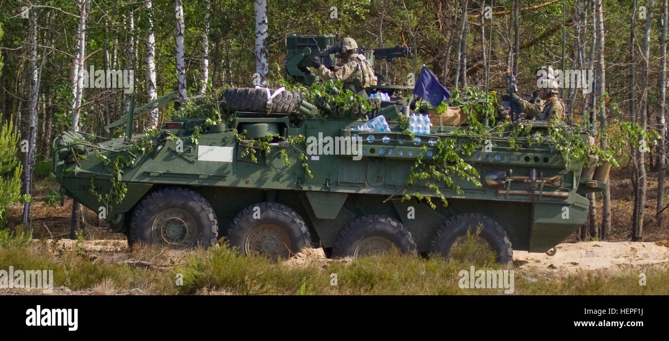 U.S. Army National Guard Soldiers assigned to A Troop, 2nd 104th ...