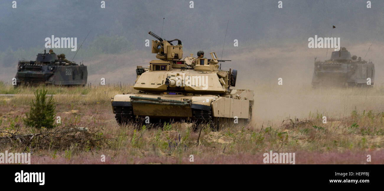 M113 main battle tank hi-res stock photography and images - Alamy