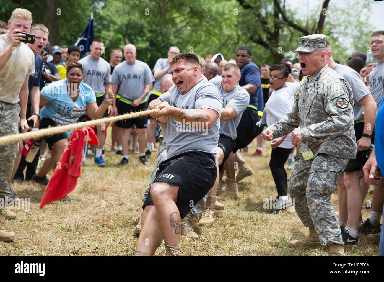 Hundreds of Soldiers and Marines from the 3rd U.S. Infantry Regiment ...