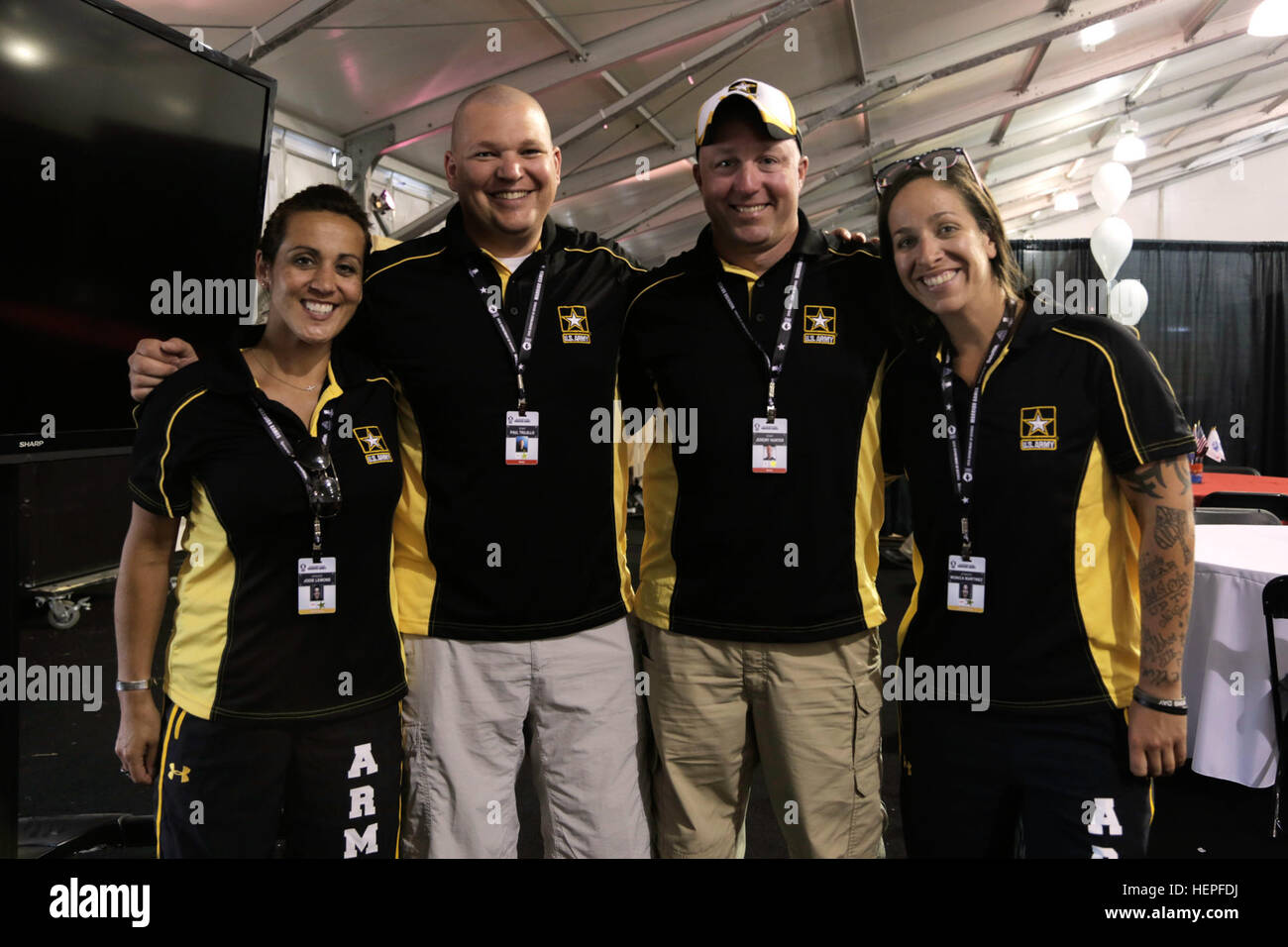 U S Army Active Duty And Veteran Athletes Pose For A Photo During The