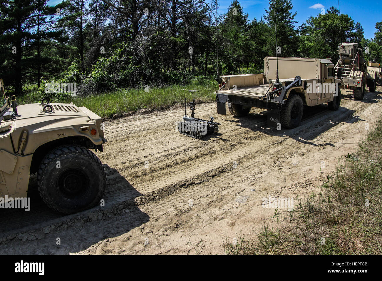 Army Reserve Soldiers with 2nd Platoon, 323rd Engineering Clearance ...