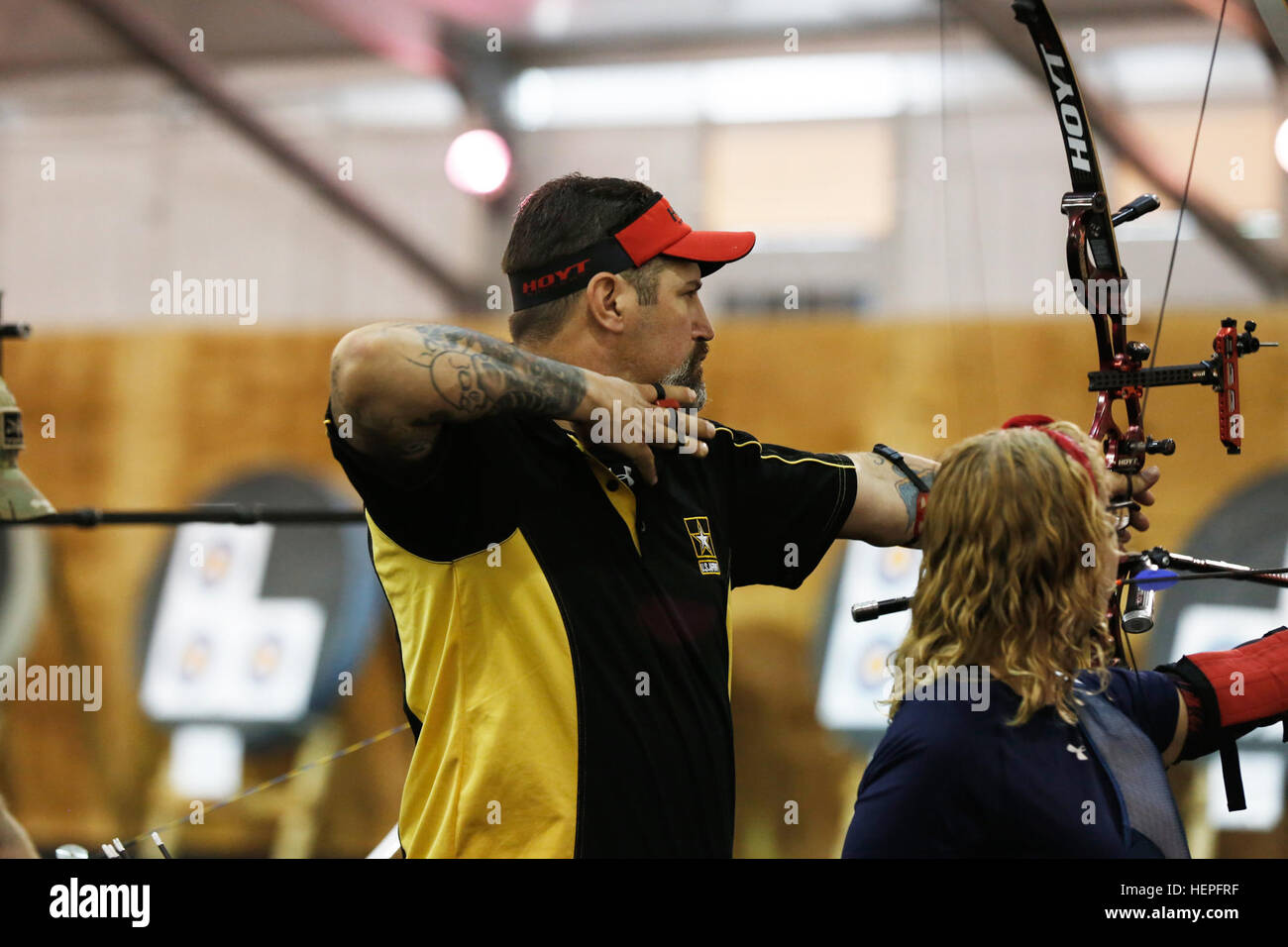 U.S. Army Veteran Billy Meeks, Las Cruses, N.M., releases his arrow as ...