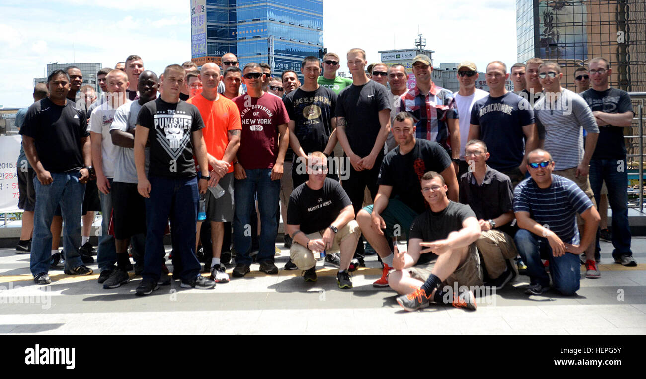 Soldiers from the 8th Brigade Engineer Battalion, 2nd Armored Brigade ...