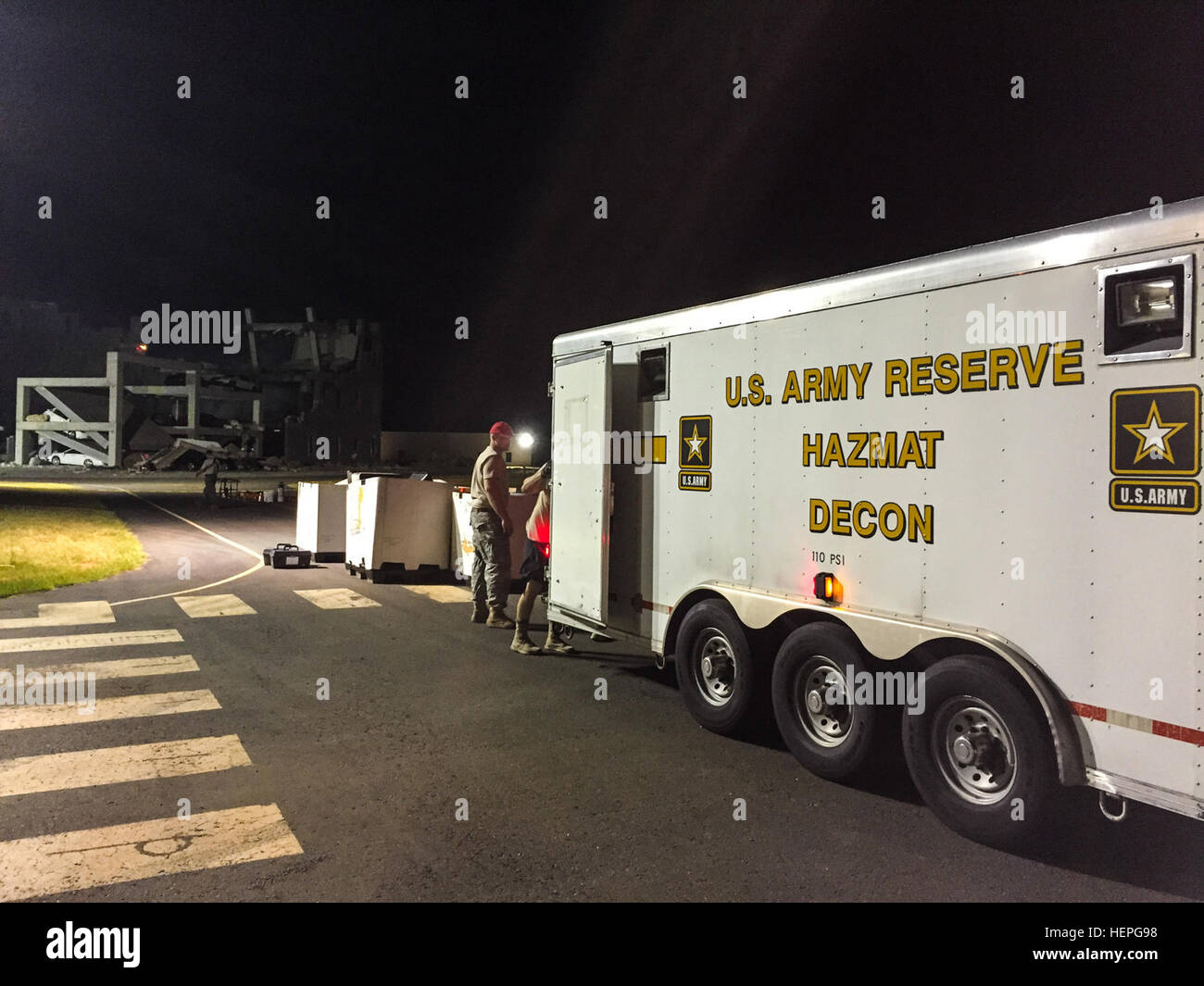 U.S. Army Reserve Soldiers from the 493rd Engineer Detachment, 412th ...