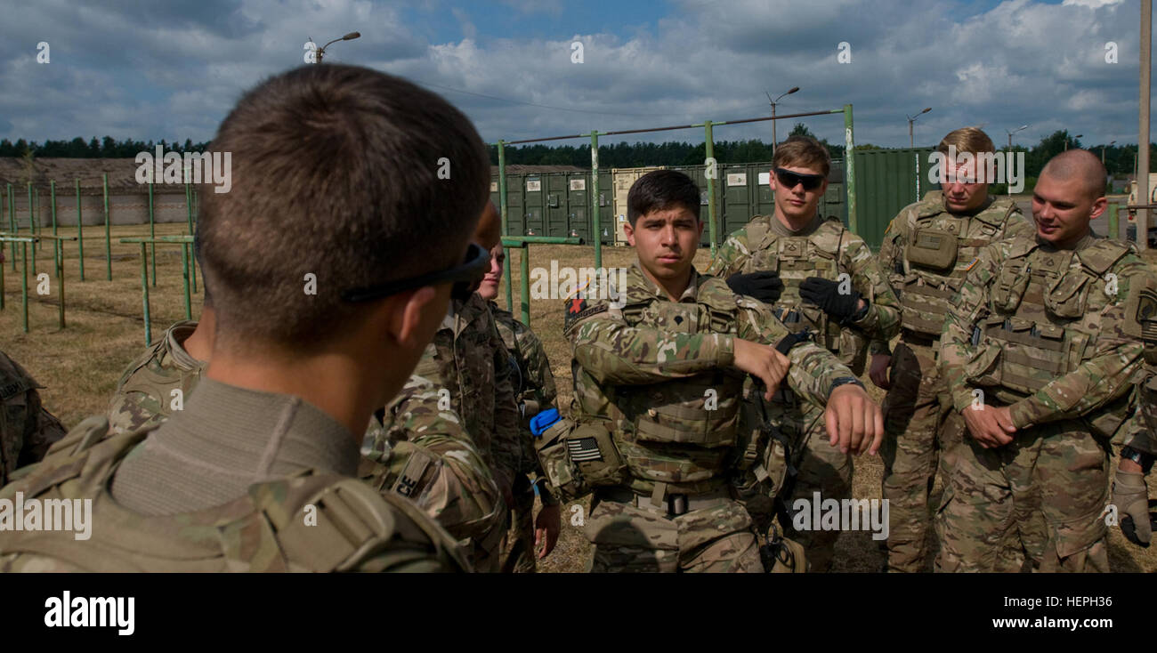 First aid dog war hi-res stock photography and images - Alamy
