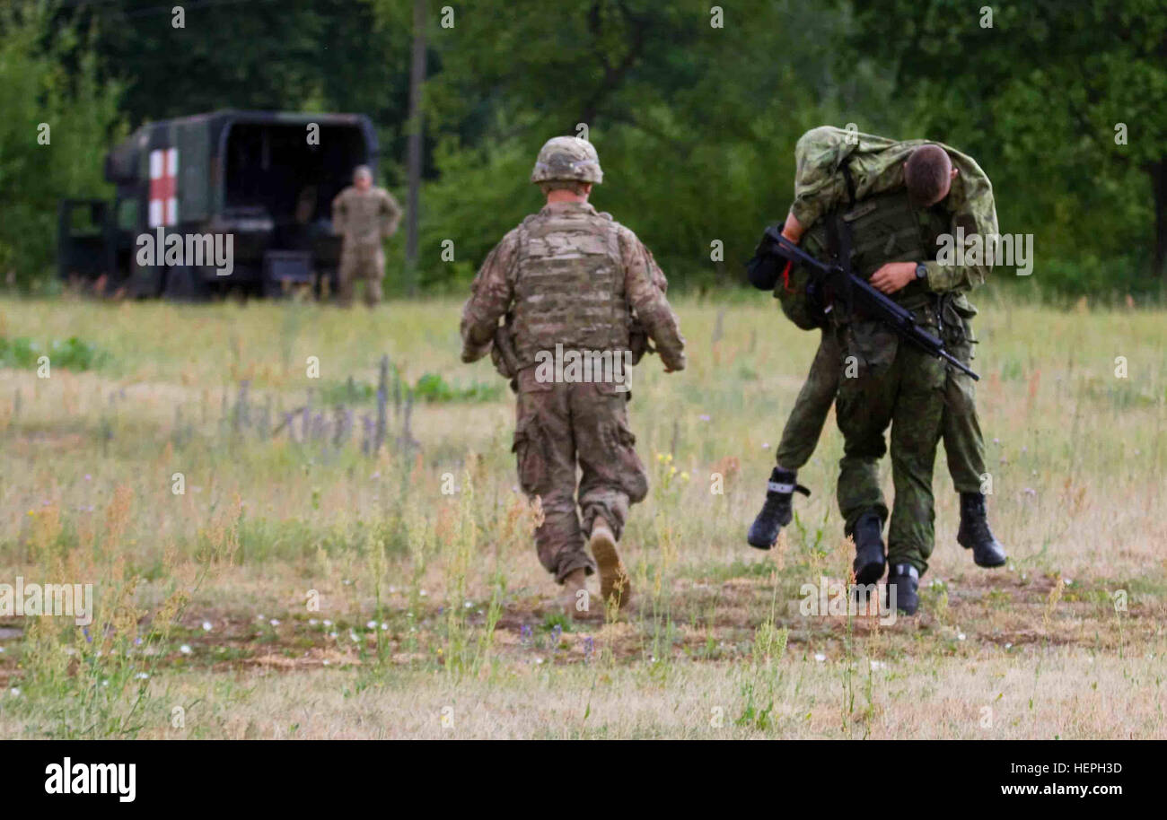 M997 hmmwv ambulance hi-res stock photography and images - Alamy