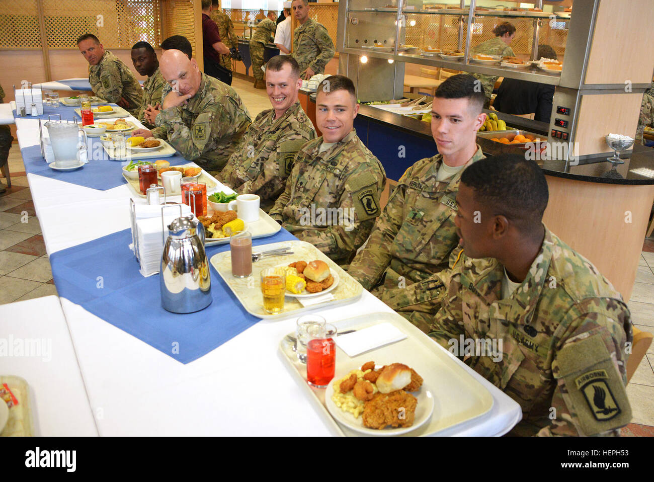 U.S. Army Gen. Ray T. Odierno, Army chief of staff (5th from right ...