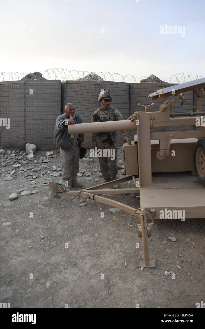 U.S. Army Staff Sgt. John Kremer, 1st Platoon, Company C, 2nd Battalion ...