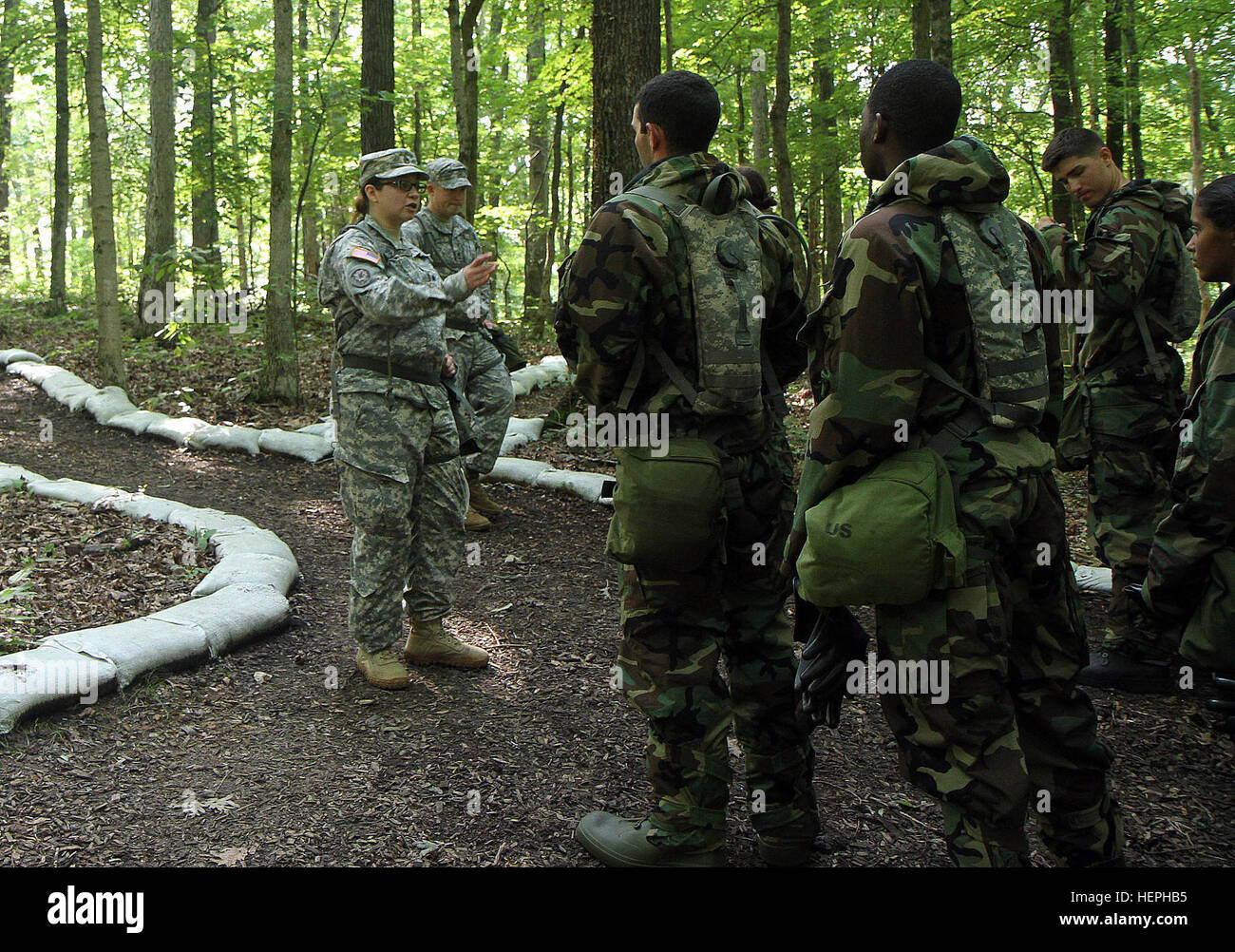 Staff Sgt. Veronica Cazares and Sgt. 1st. Class Matthew Forness (left ...
