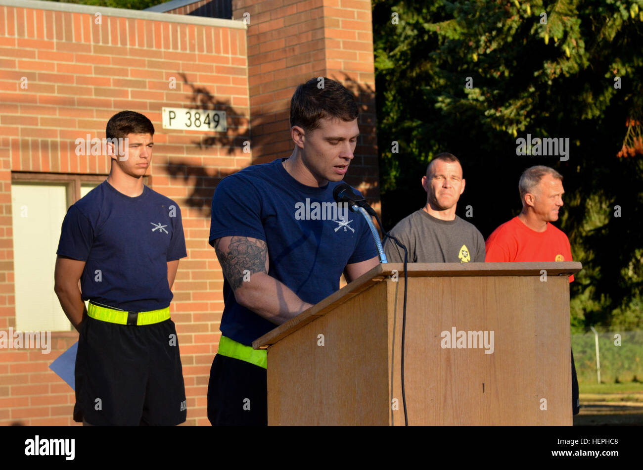 Reconnaissance team leaders address Soldiers during a brigade run at ...