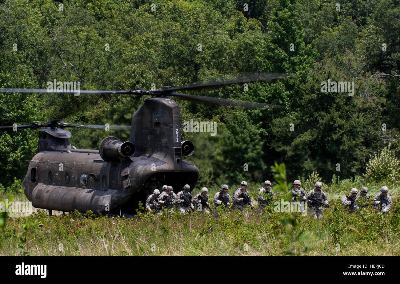 Army Reserve Soldiers from the 479th Engineer Battalion, headquartered ...