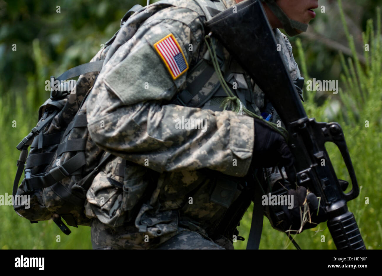 An Army Reserve Soldier from the 479th Engineer Battalion ...