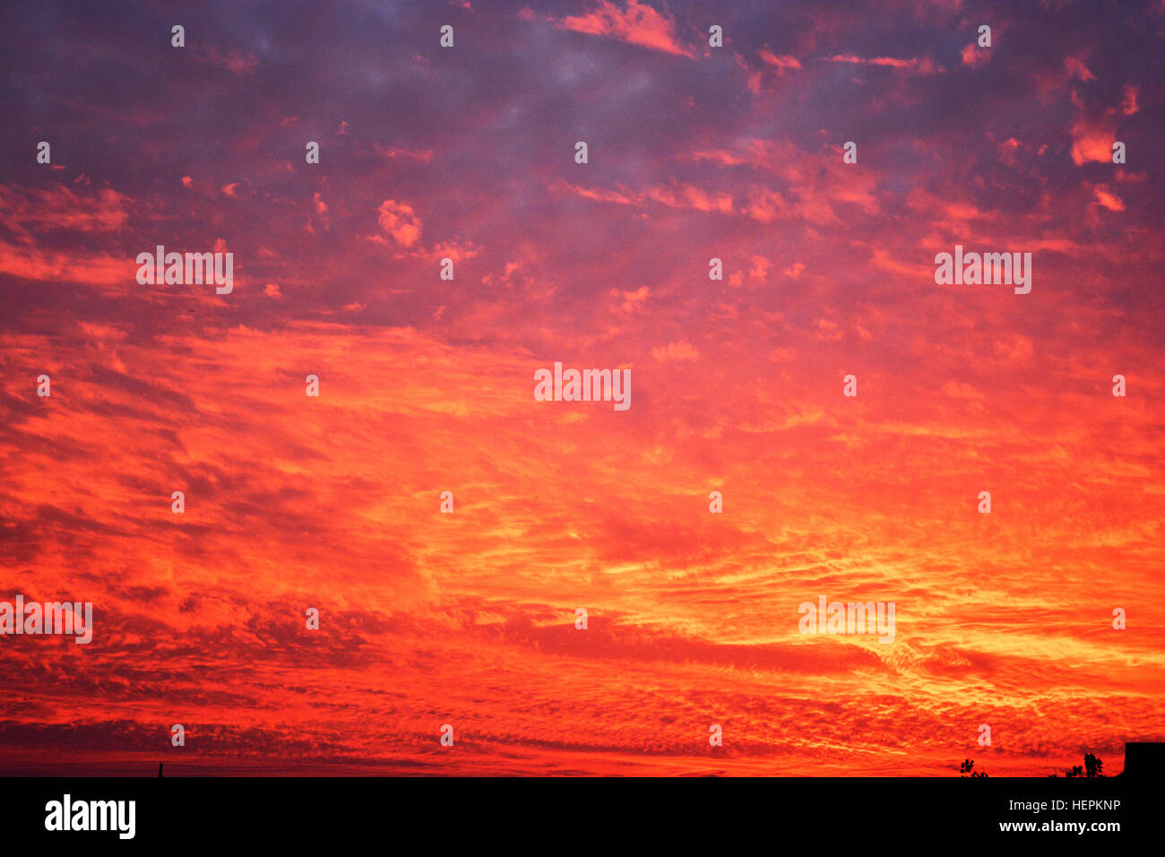 Red skyline hi-res stock photography and images - Alamy